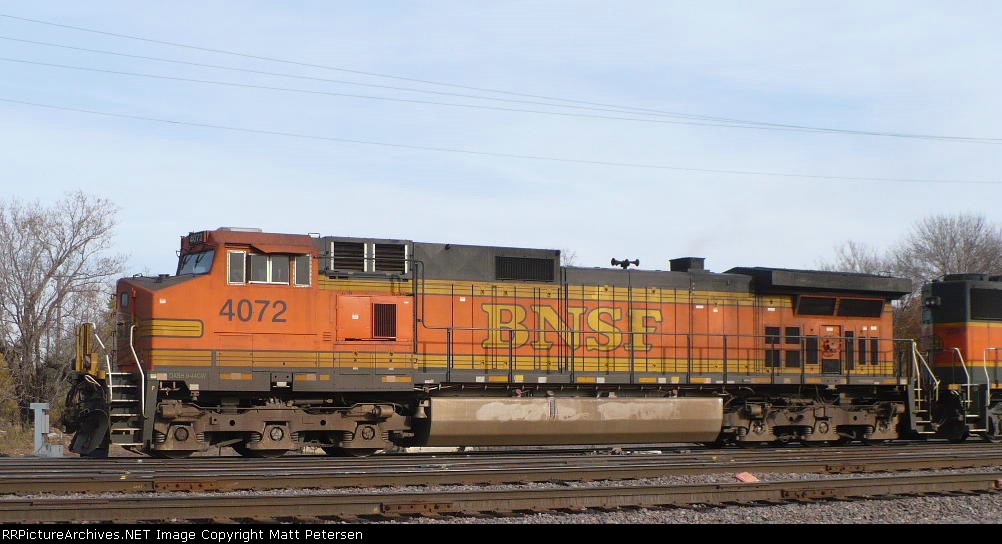 BNSF 4072